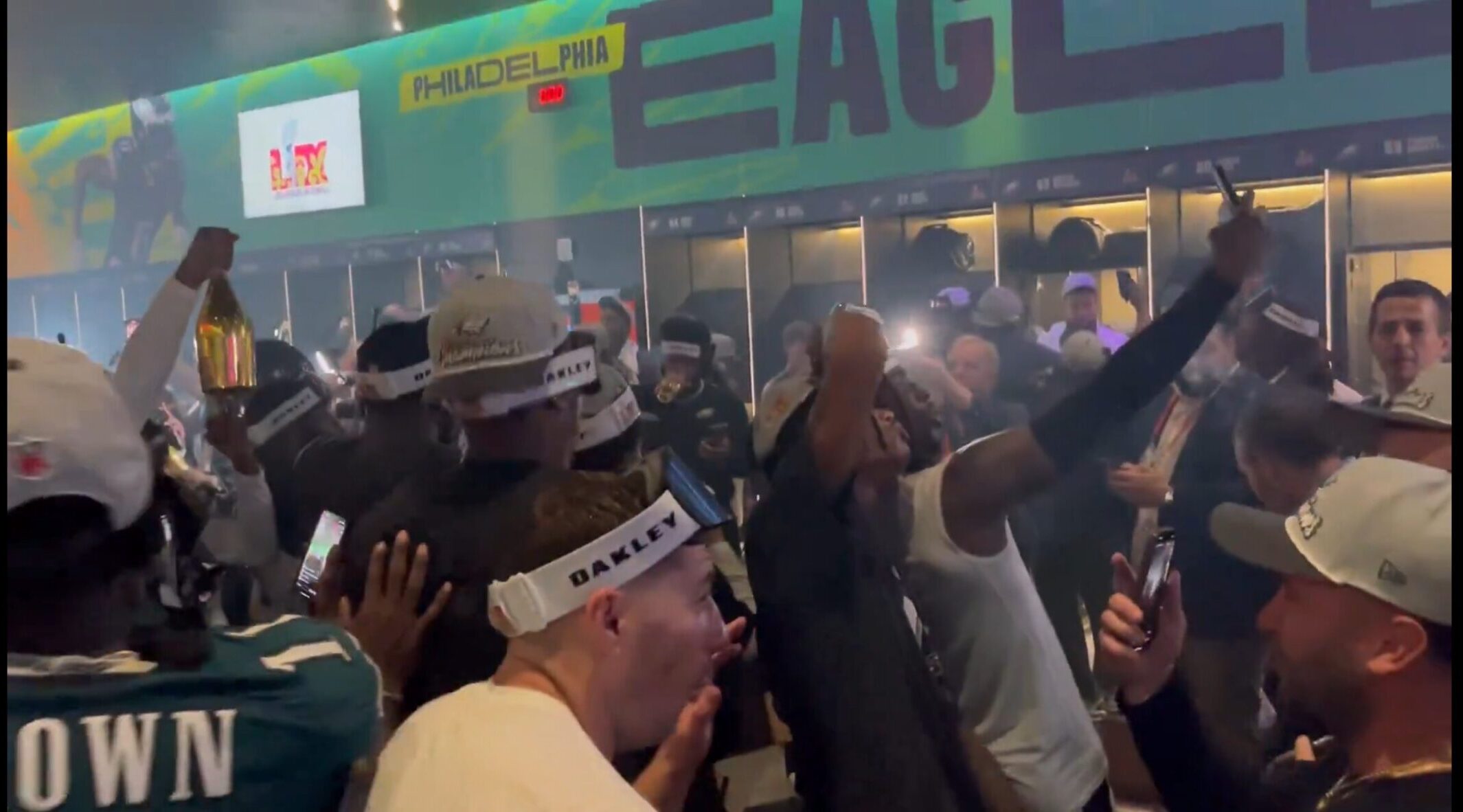 Party Up! - Inside The Birds